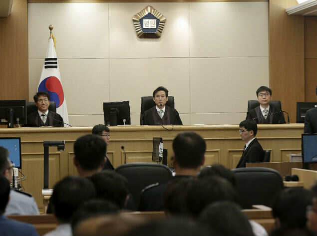 Supreme court upholds jail term for South Korea ferry operator
