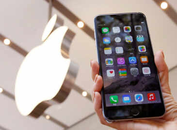 Apple opens first Middle East outlets in UAE