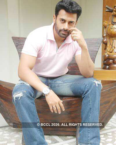 Dev Gill Pics | Dev Gill Photos | Dev Gill Portfolio Pics | Dev Gill ...