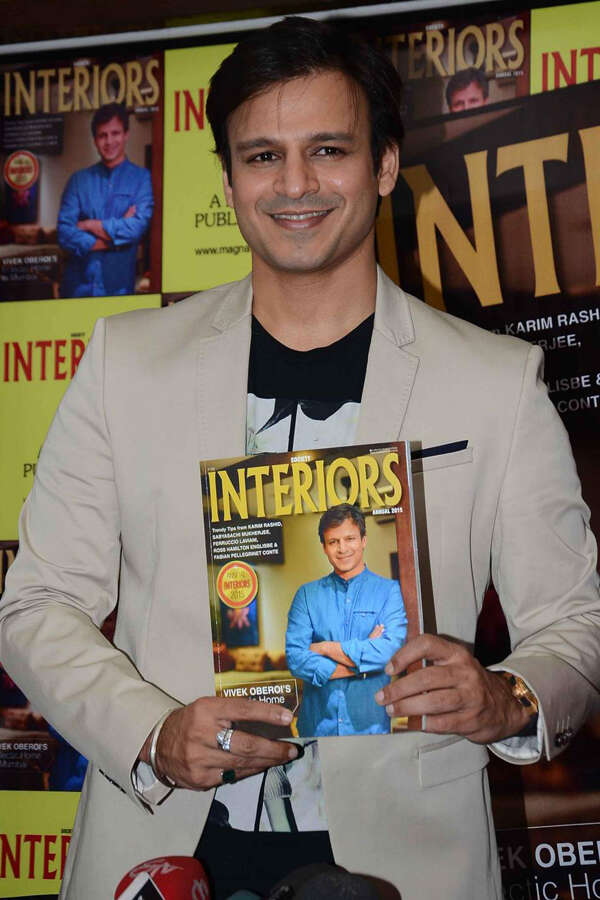 Vivek unveils mag. cover Photogallery - ETimes