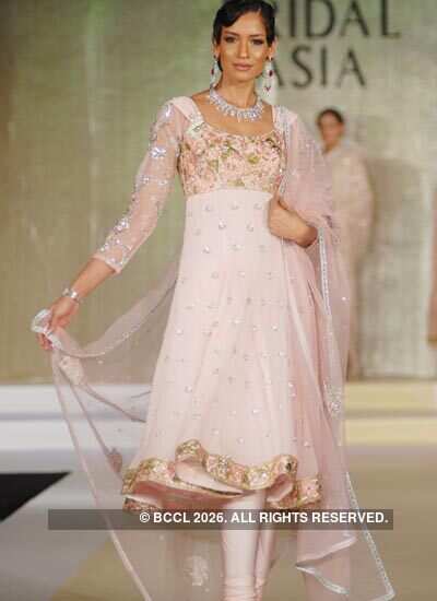 Nayanika Chatterjee showcases the collection of Bridal Asia fashion ...