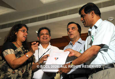 Revathy Menon hands over the signature campaign book to S ...