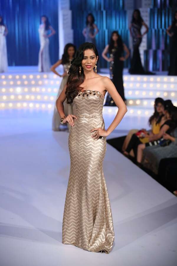 Miss India Kolkata 2016: Evening gown by Komal Sood