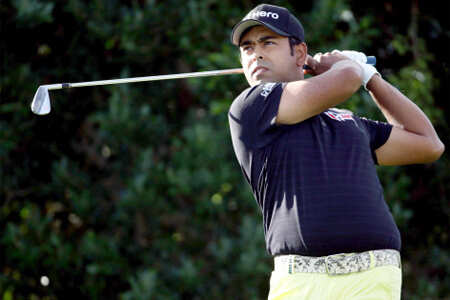 Lahiri off to sensational start, shares lead in US tourney