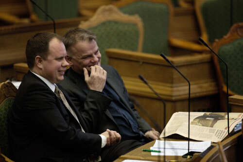 Danish parliament adopts controversial reforms on asylum seekers