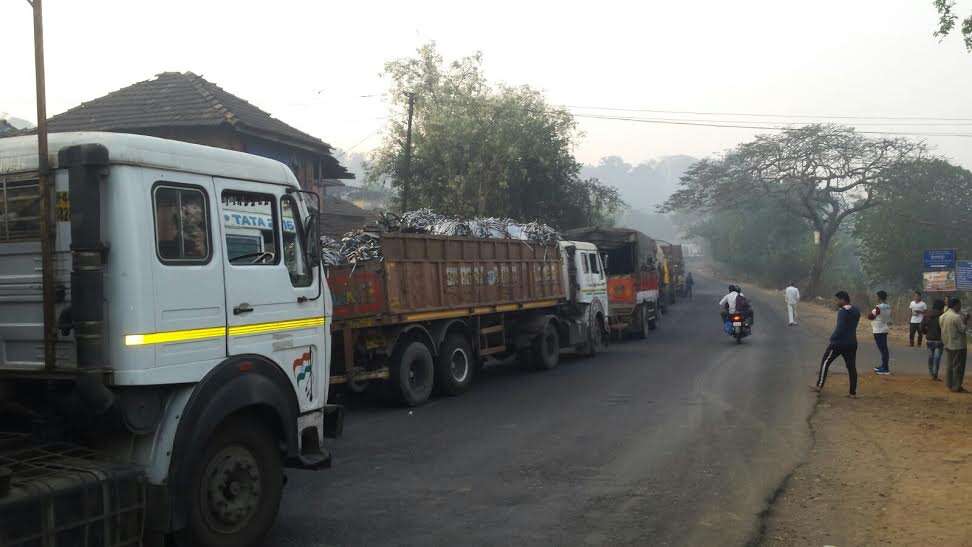 Major jam on Mumbai-Goa highway due to mishap