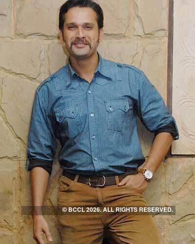 Sameer Dharmadhikari Pics | Sameer Dharmadhikari Photos | Sameer ...