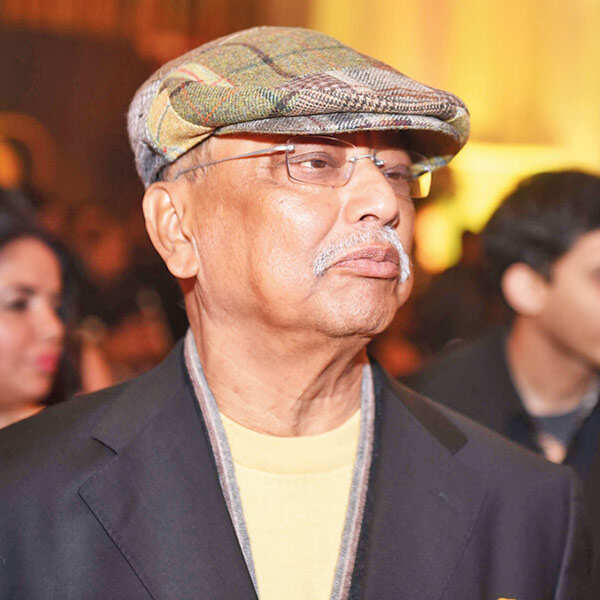 Ramesh Handa’s B’day party- The Etimes Photogallery Page 3