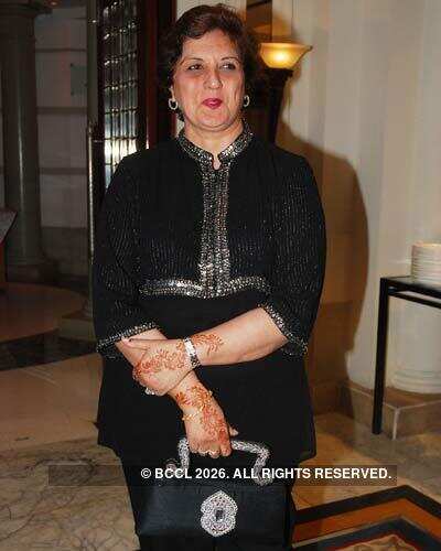 Divya Arora's play- The Etimes Photogallery Page 9