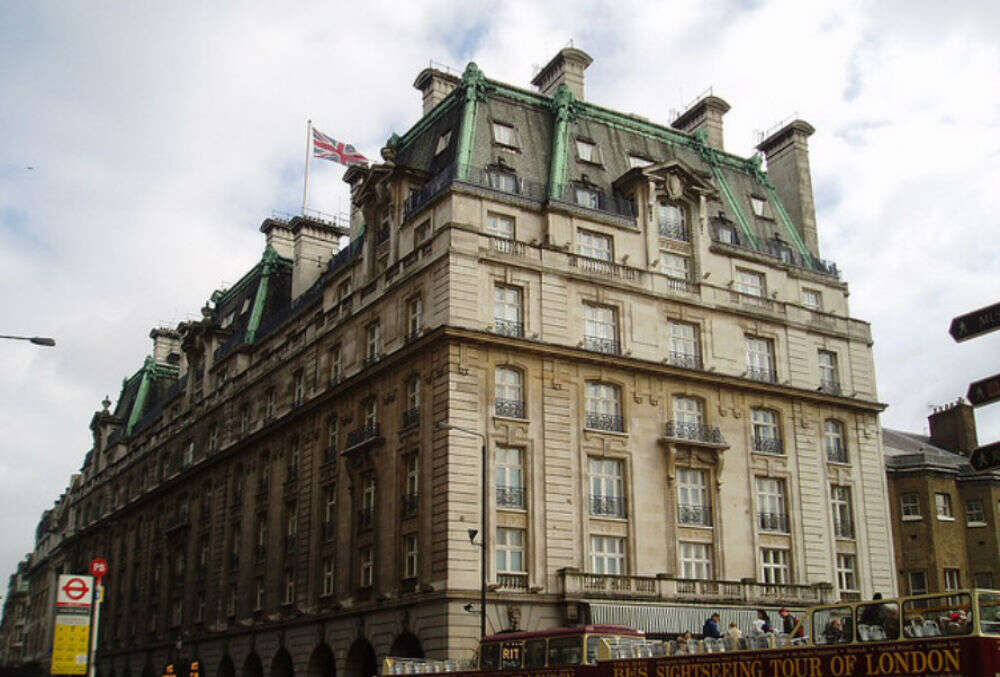 High tea at The Ritz, LONDON - TimesTravel