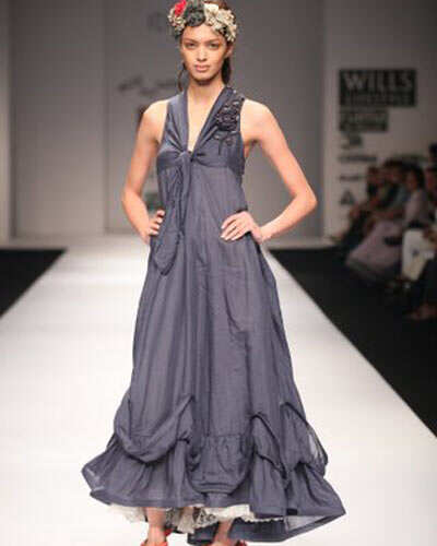 A model presents a creation by designer Pallavi Mohan on Day 2 of Wills ...