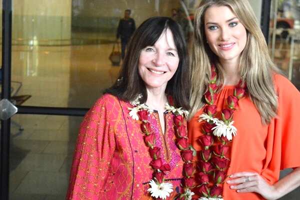 Miss World 2015 Miriea Lalaguna and Julia Morley arrive in Mumbai