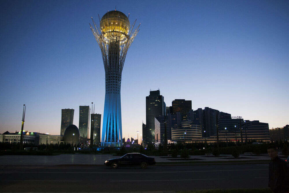 Bayterek, Astana - TimesTravel