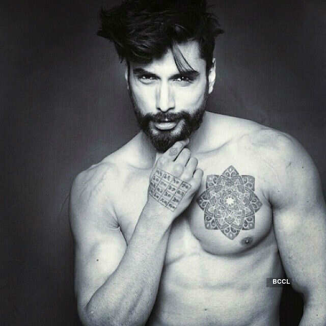 These pictures of Prateek Jain will give you major fitness goals!