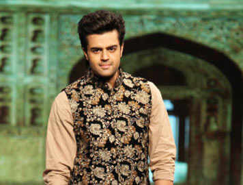 Manish Paul combines work with pleasure