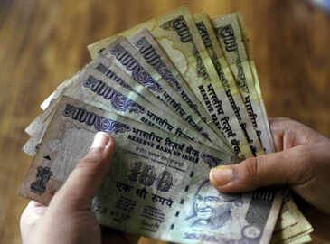 Currency outlook: Rupee closes at 67.25 vs dollar