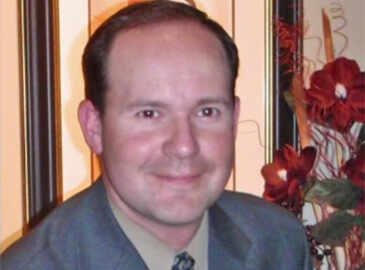 Tesla driver killed while using 'autopilot'