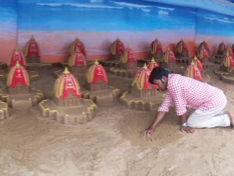 Sand artist Sudarsan Pattnaik's tribute to Lord Jagannath: 100 sand rathas