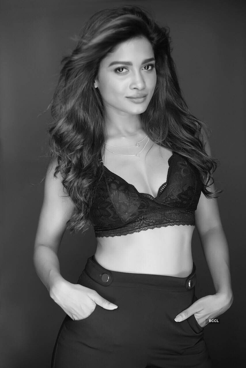 Sushrii Shreya Mishraa’s new photo shoot will leave you flabbergasted!