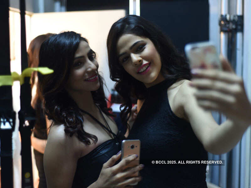 Campus Princess Behind the scenes Amit Khanna’s photo shoot