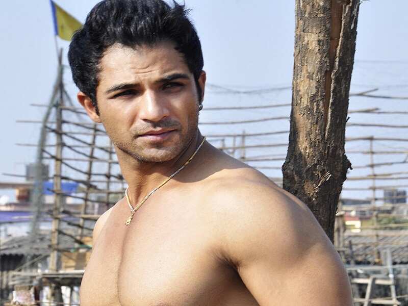 Actors who quit TV shows and then made a comeback