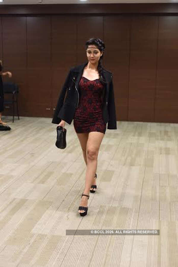 Campus Princess 2016 finalists with fashion designer Swapnil Shinde