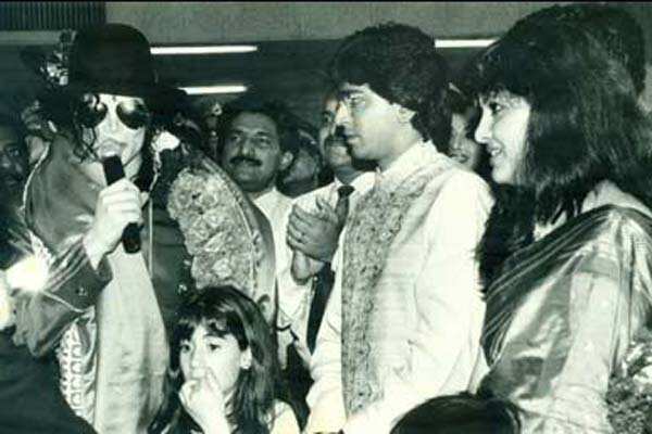 Michael Jackson mesmerized thousands of his fans with a jam packed ...