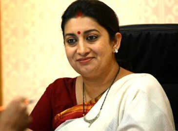 Smriti Irani’s ‘Azadi Ke Rang’‬ initiative to boost textile sector in India