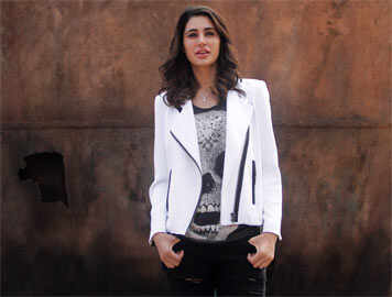 Nargis left India due to life threatening medical condition