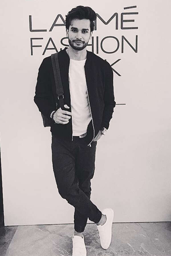 Mr World 2016, Rohit Khandelwal walks the ramp at Lakme Fashion Week