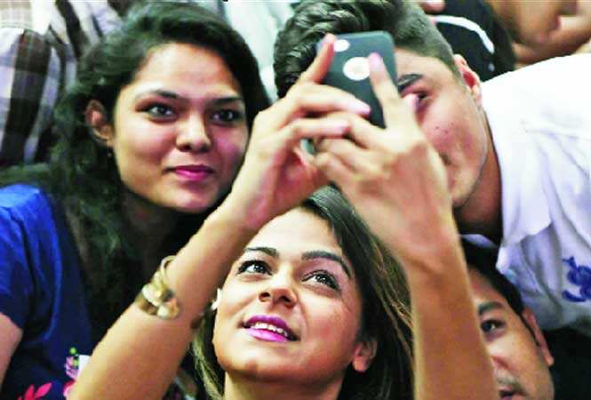 Delhi Times Fresh Face 2016: Amity excited to see Kavya Khurana ...