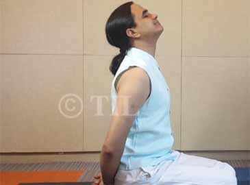 Yoga for beginners: Try Ananda Madirasana to overcome stress-related ...