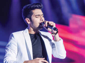 Singer Armaan Malik holds organisers to ransom