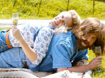 Masterminds: Movie CLIP - Engagement Photos