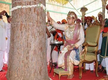 Watch: Former royal scion of Mysuru celebrates traditional Dasara