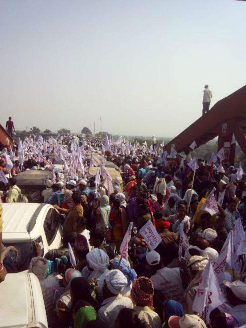 Varanasi stampede: 24 killed; rumours of bridge collapse led to chaos ...