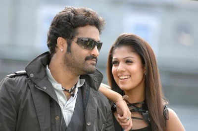 Adhurs- The Etimes Photogallery Page 2