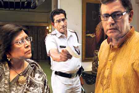 Thana Theke Aaschi Movie Review {3.5/5}: Critic Review of Thana Theke ...