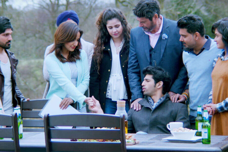 Tum Bin II Movie Photos | Tum Bin II Movie Stills | Tum Bin II ...