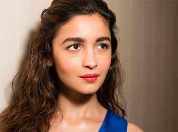 Alia Bhatt says she is very much single