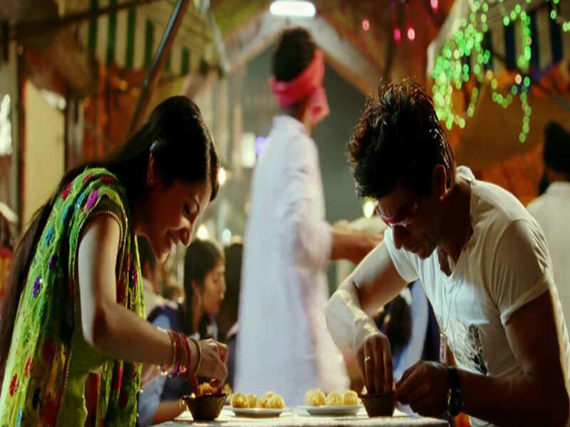 10 hilarious food dialogues from Bollywood | The Times of India