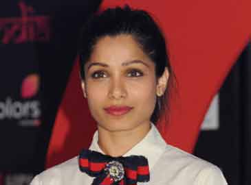 Proud of Priyanka's Hollywood success, says Freida Pinto