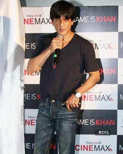 SRK promotes 'MNIK' Pics | SRK promotes 'MNIK' Photos | SRK promotes ...