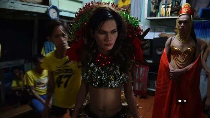 Inmates celebrate Christmas in jail