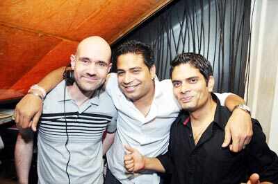 Harmeet Bajaj and Thenny during Dj John Oo Fleming Live at Smoke House ...