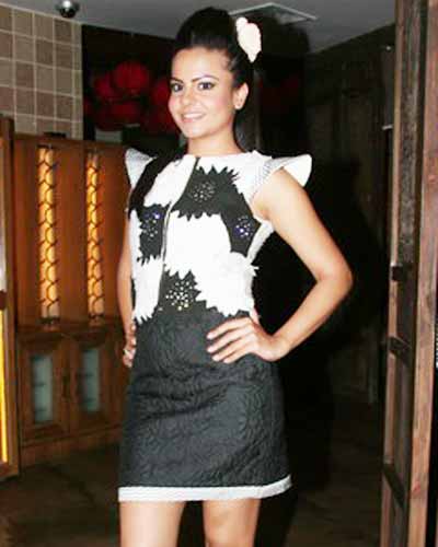 The lunch party hosted by Sharmila Nath and Charu Parashar at Taman ...
