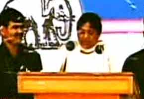 'Arson' behind bee attack on Mayawati