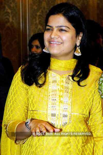 Poonam Mahajan at Dr - Photogallery