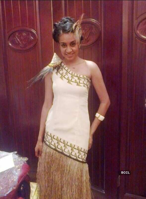 Model falls of a moving bike