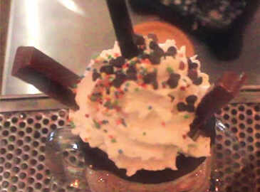 How to make Chocolate Freaky Shake - Times Food